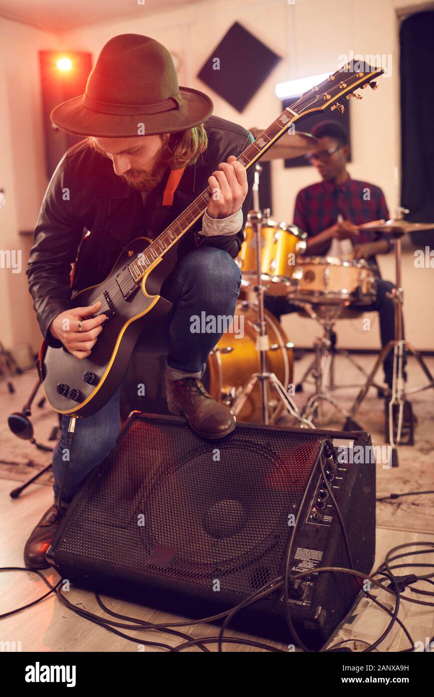 Solo band hi-res stock photography and images - Alamy