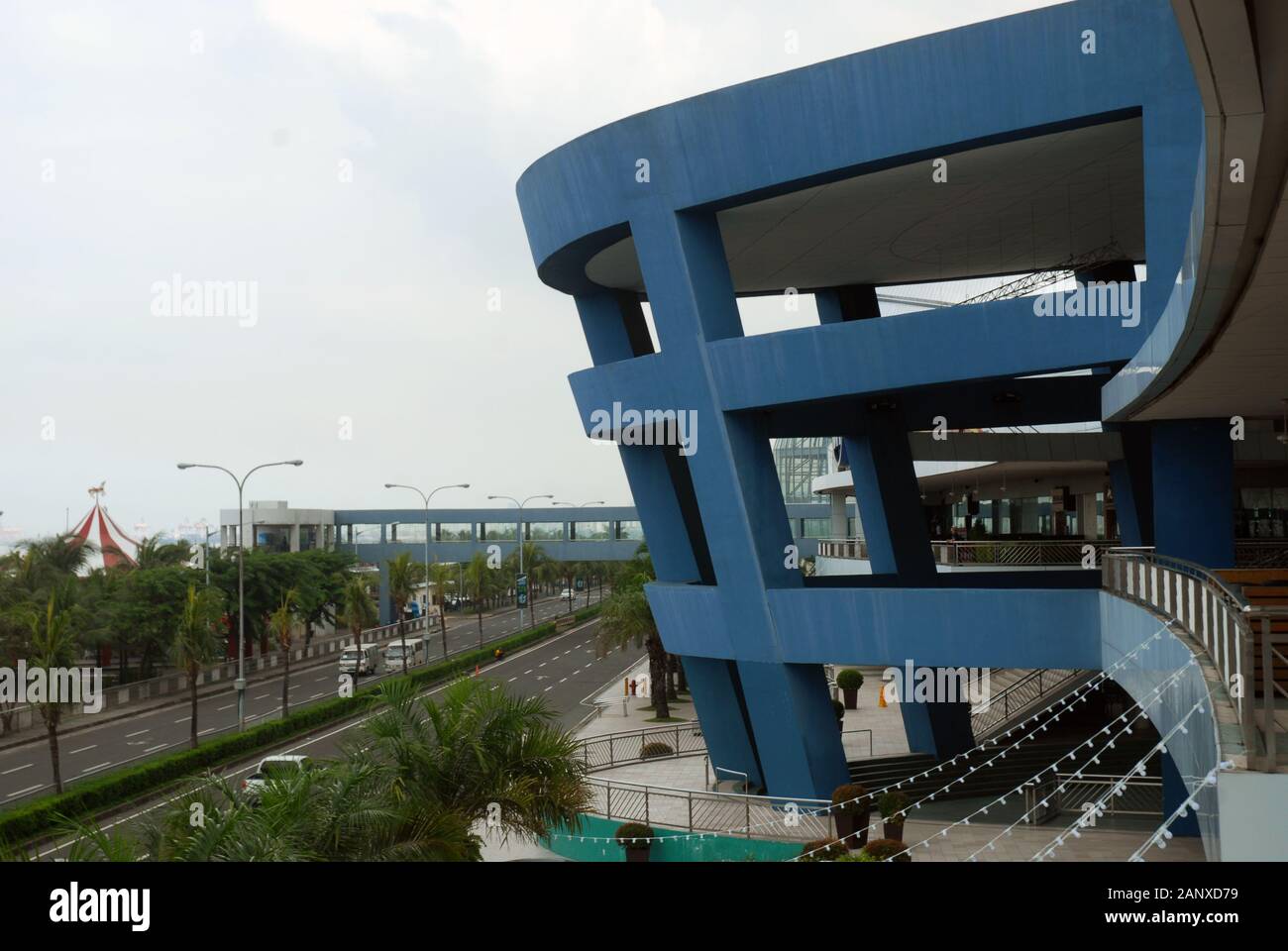 Sm seaside hi-res stock photography and images - Alamy