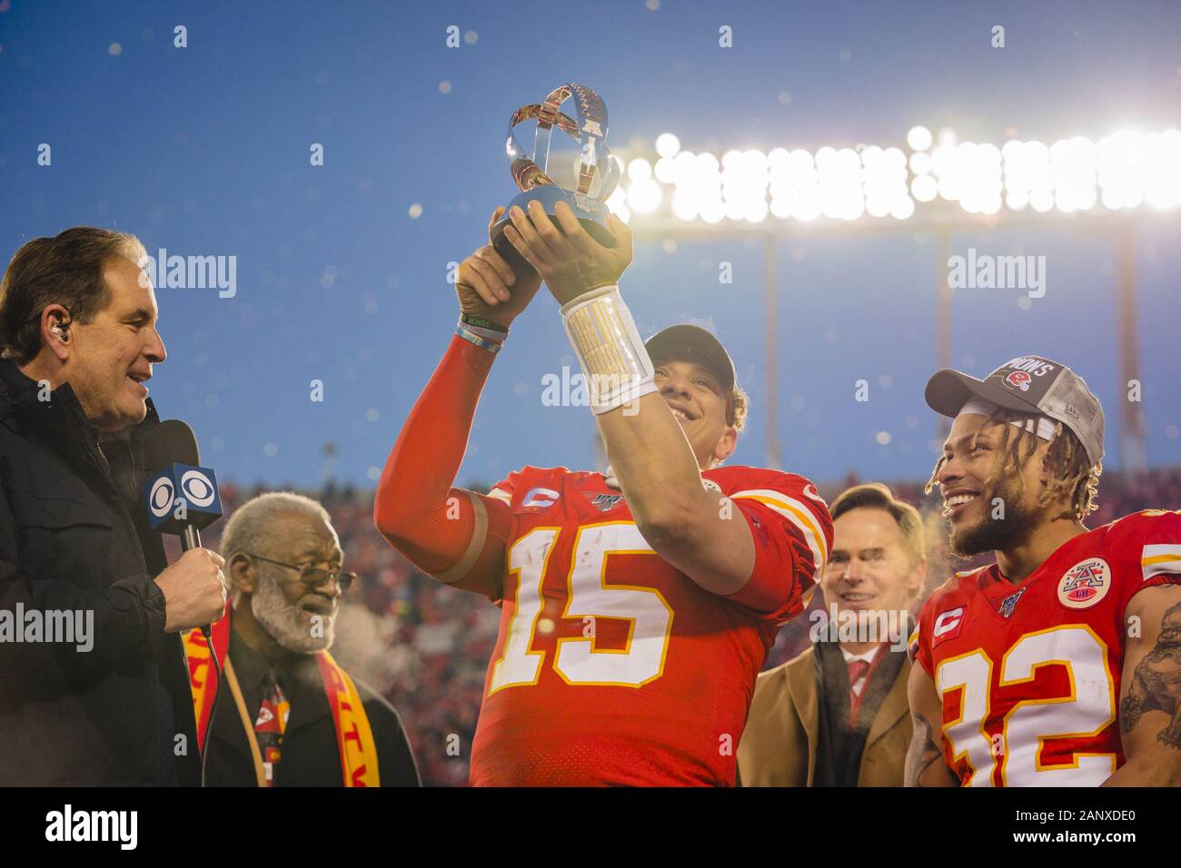 Patrick mahomes trophy hi-res stock photography and images - Alamy