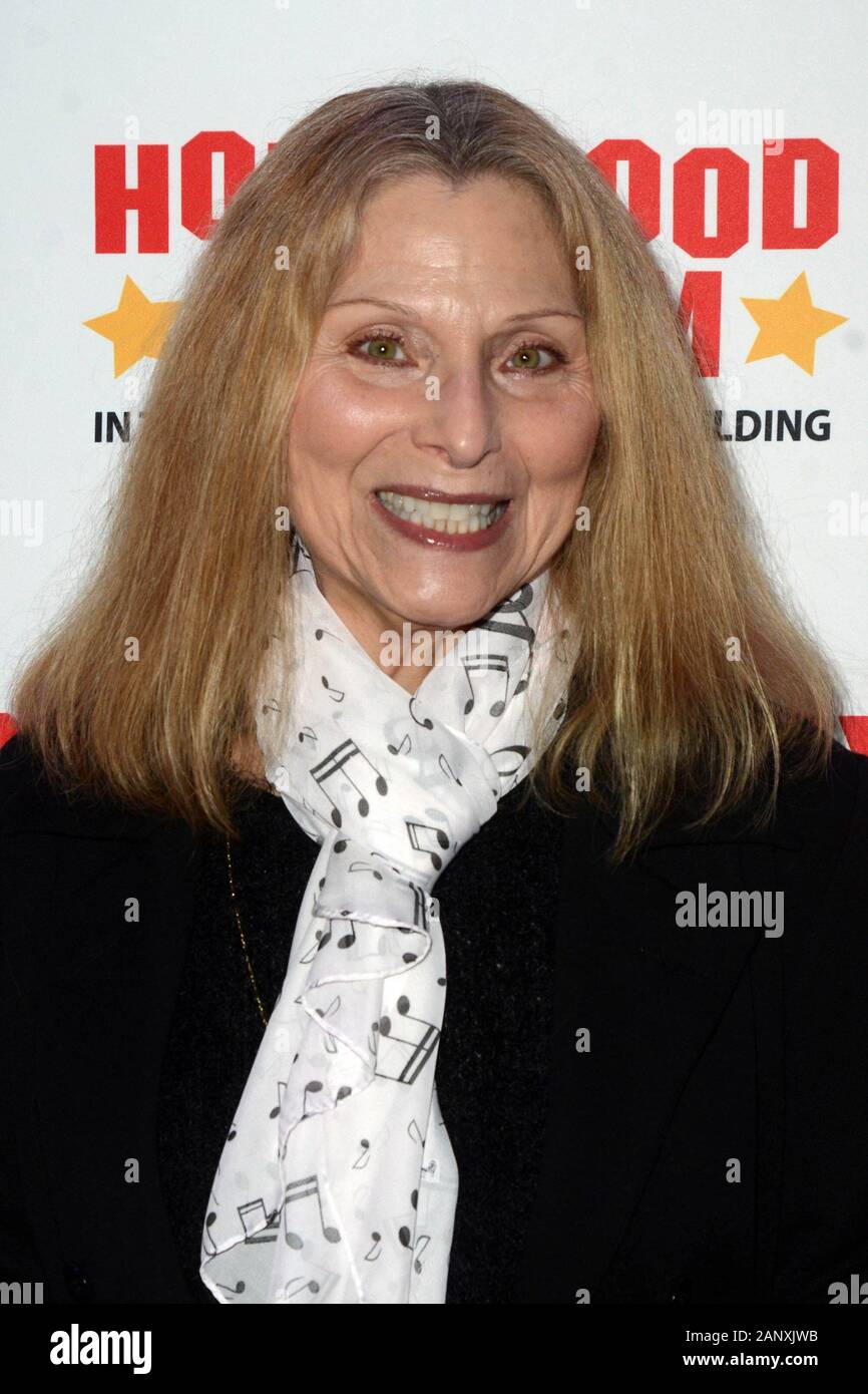 Los Angeles, CA. 18th Jan, 2020. Roslyn Kind at arrivals for 40th ...