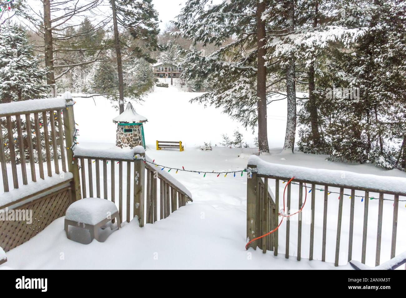 Canada winter house hi-res stock photography and images - Alamy