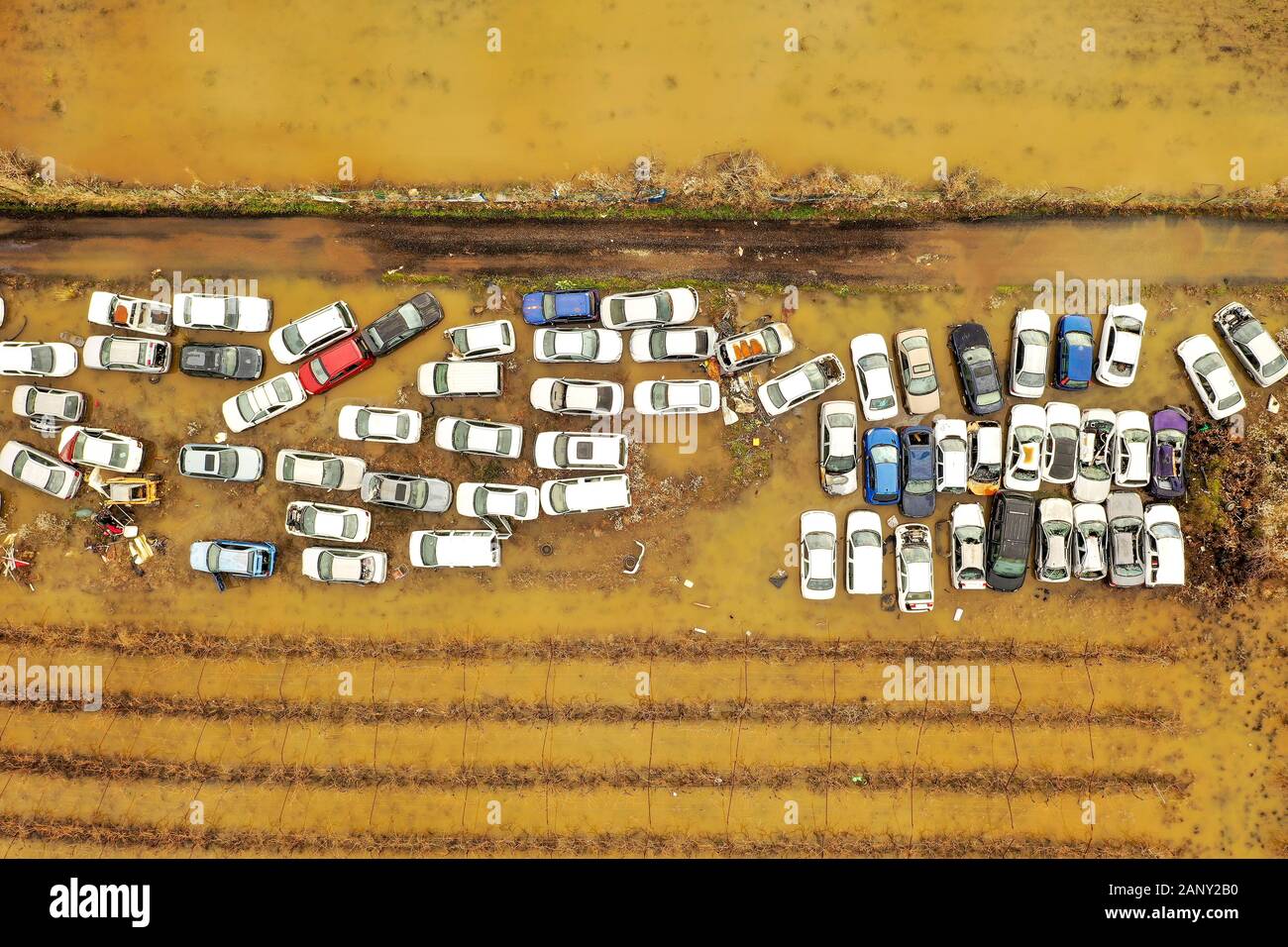 Establishing shot abandoned ghost town hi-res stock photography and ...