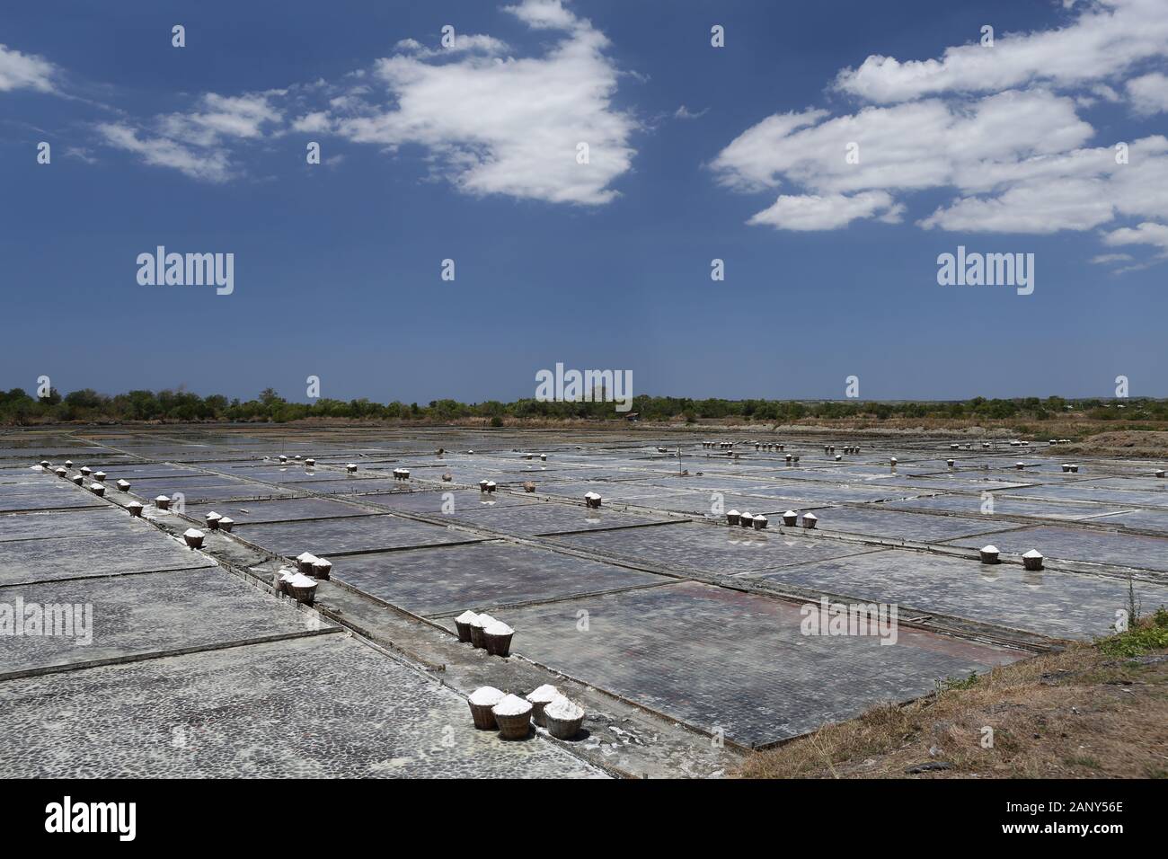 Salt Water Basin High Resolution Stock Photography and Images - Alamy