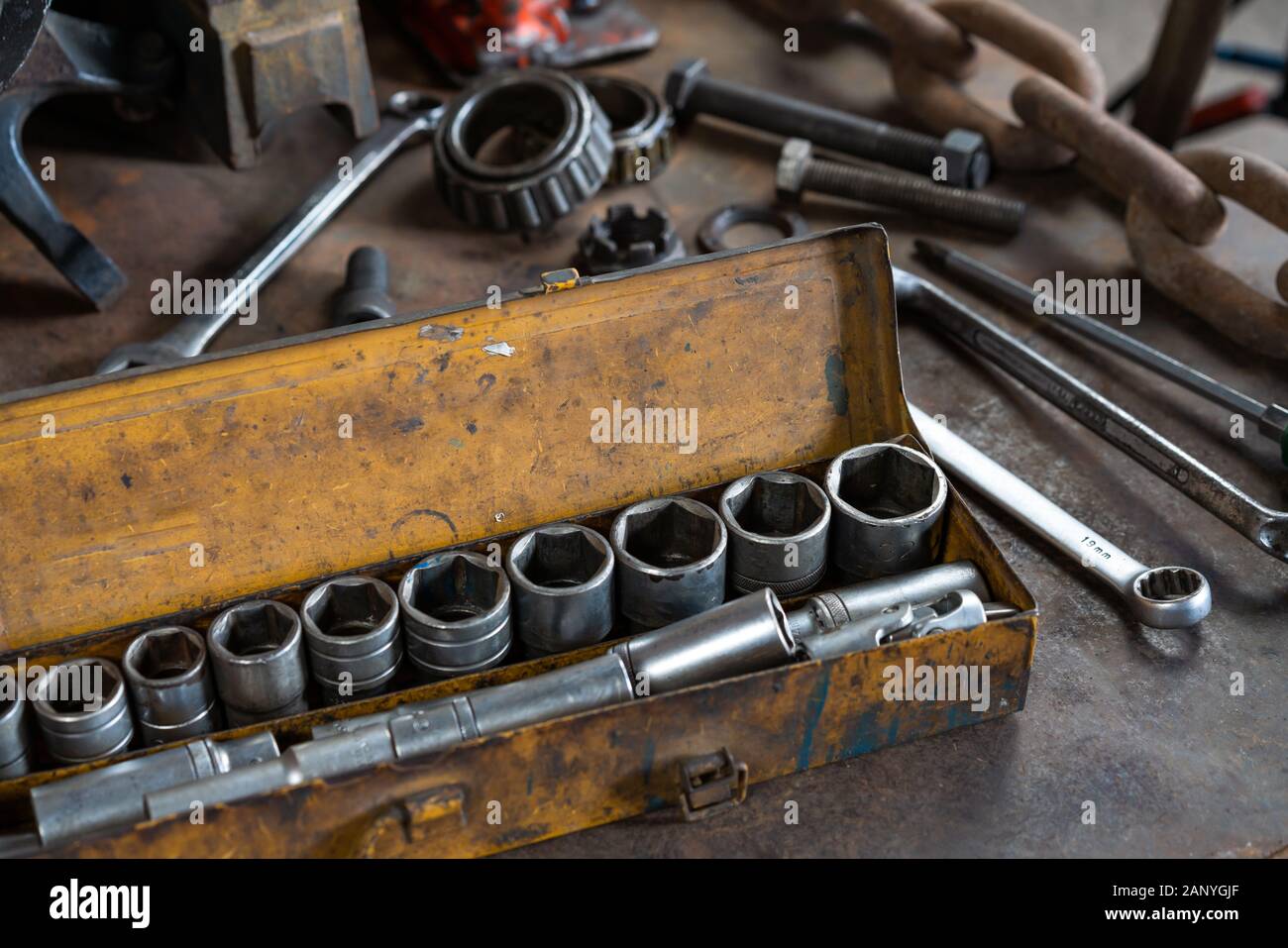 Workbench bench mechanical engineering hi-res stock photography and ...