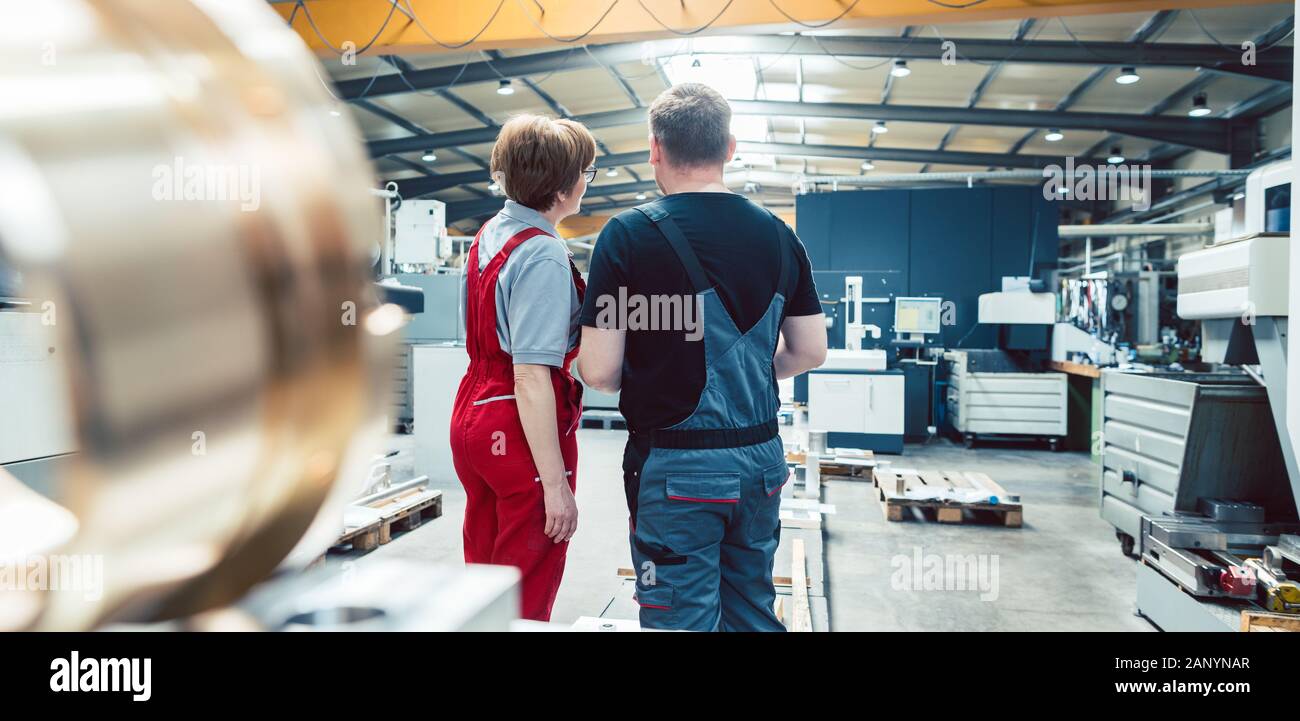 Mechanical factory floor hi-res stock photography and images - Alamy