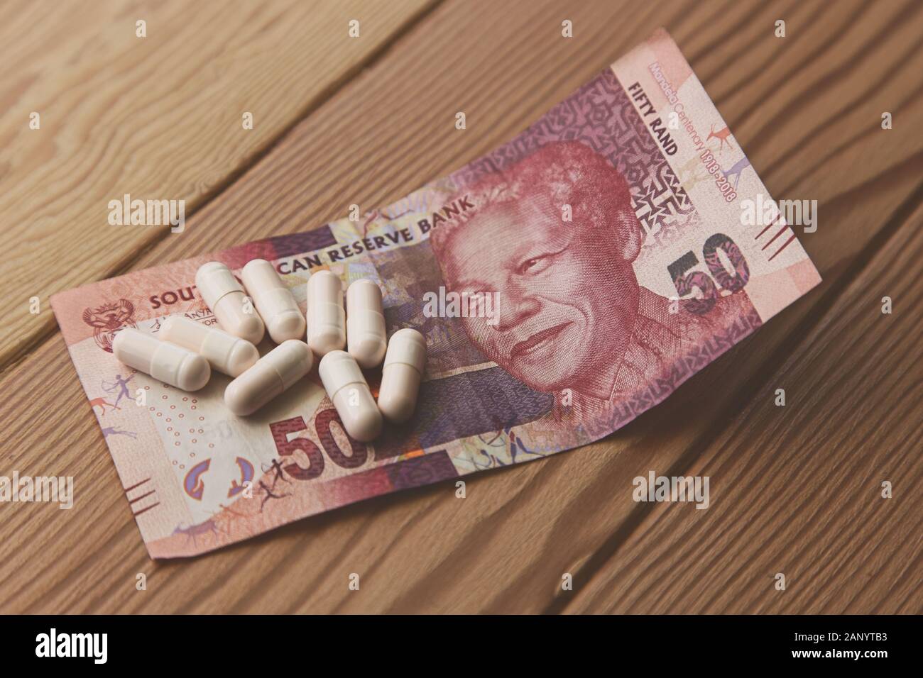 50 dollar bill table hi-res stock photography and images - Alamy