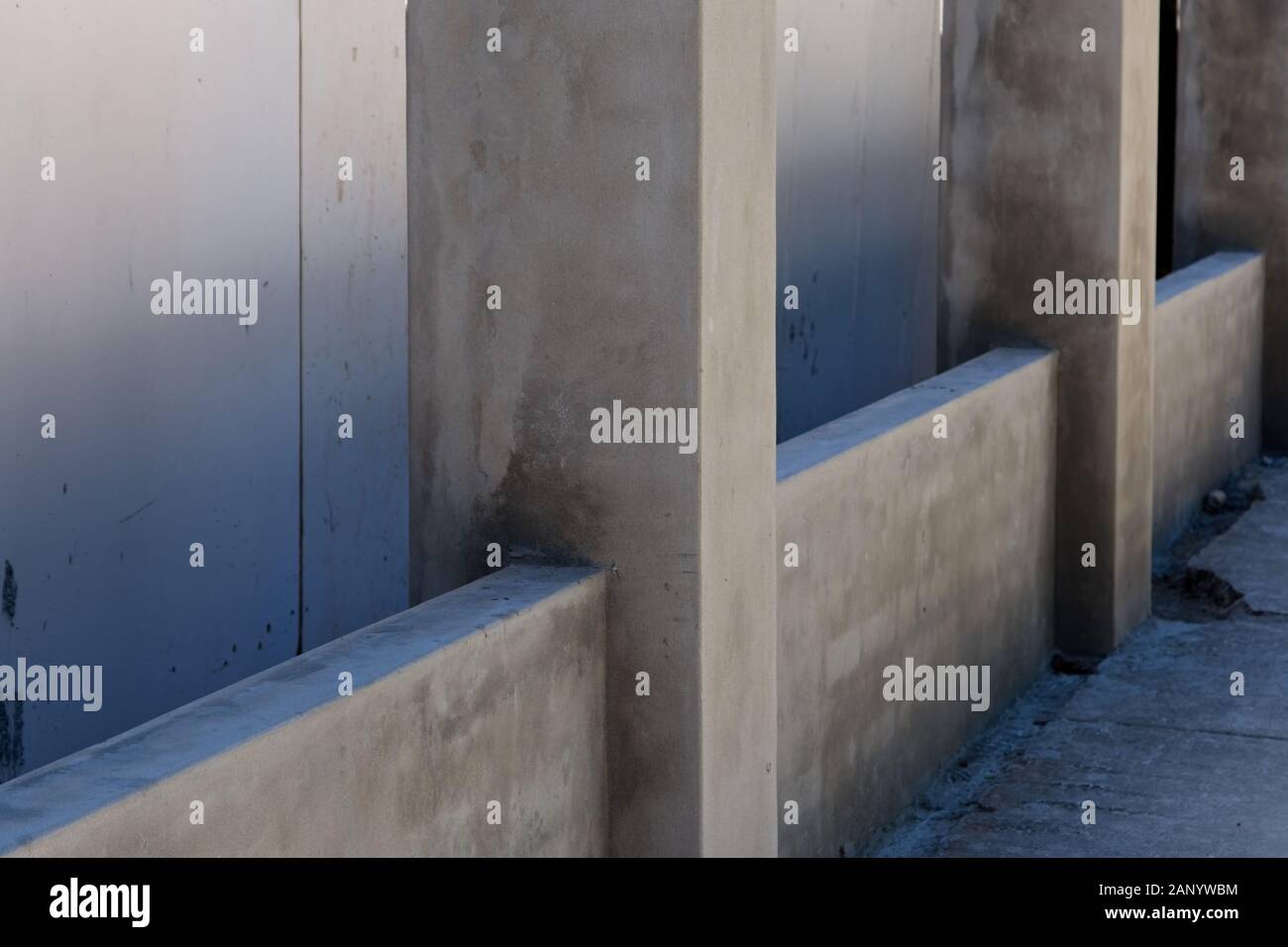 Concrete wall with concrete columns in an old building Stock Photo - Alamy