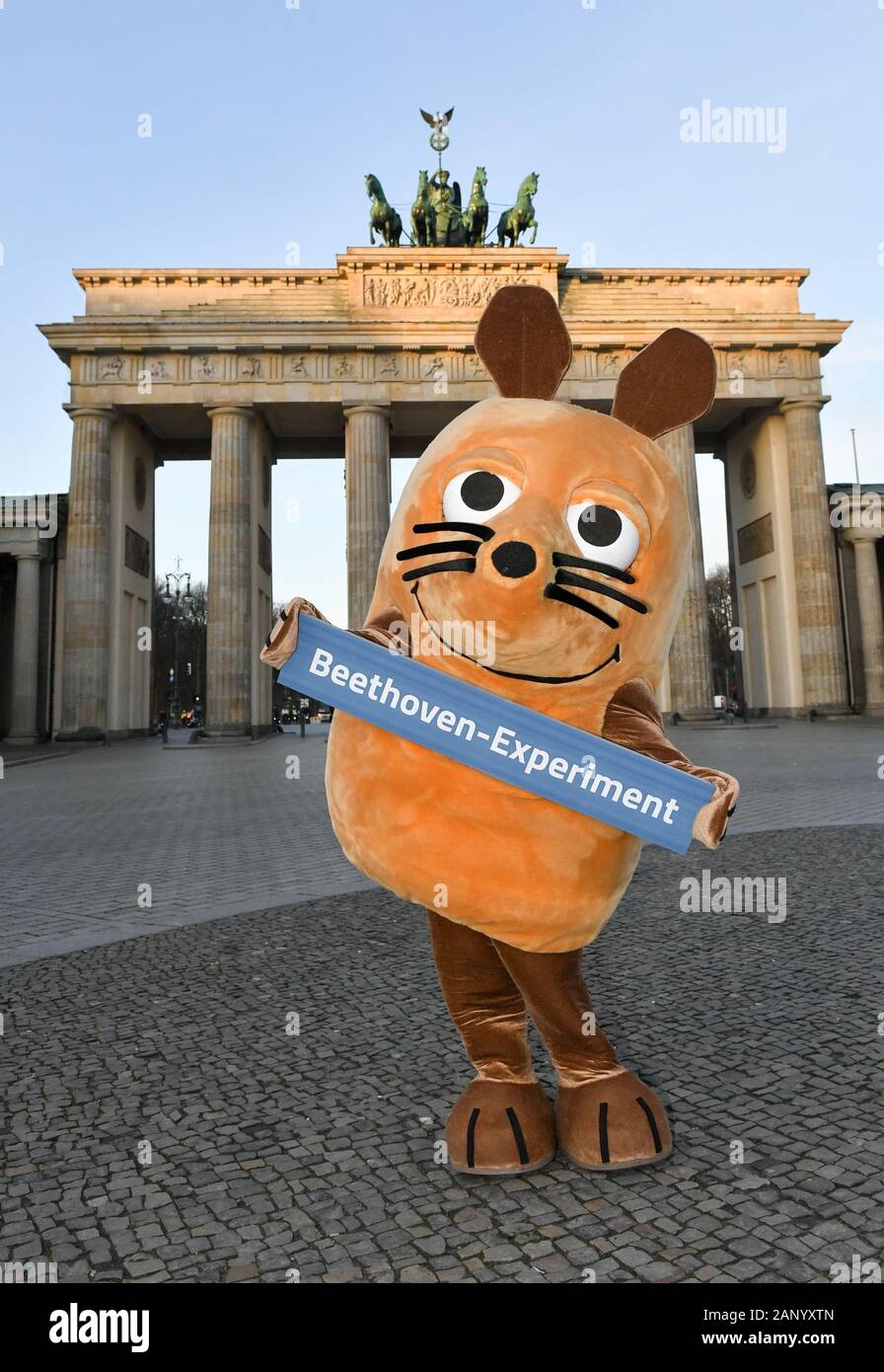 Maus cartoon hi-res stock photography and images - Alamy