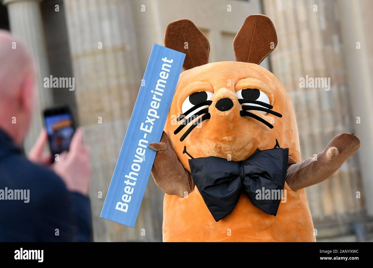 Berlin, Germany. 20th Jan, 2020. The "Mouse" from the ARD series "Die ...