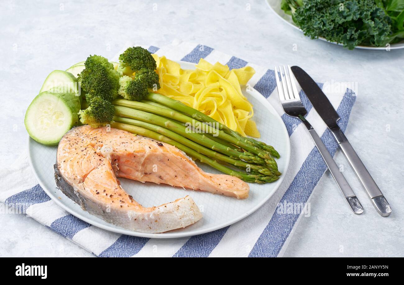 Healthy food, steamed salmon, with steamed vegetables Stock Photo - Alamy