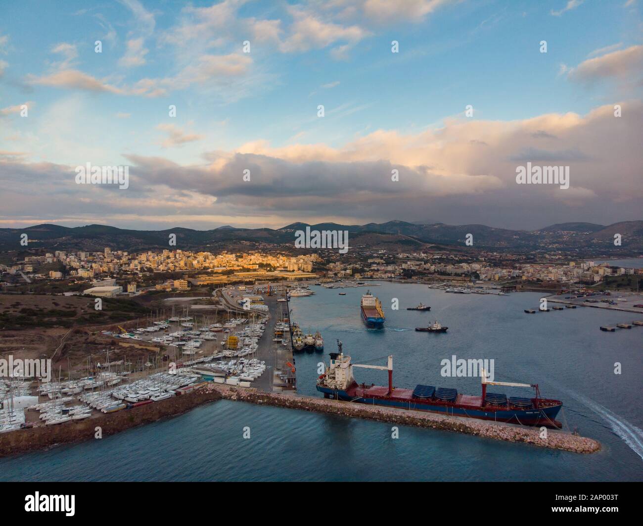 Lavrion hi-res stock photography and images - Alamy