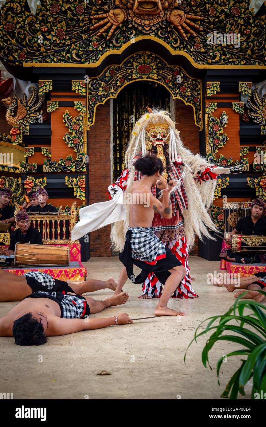 Tari barong bali hi-res stock photography and images - Alamy