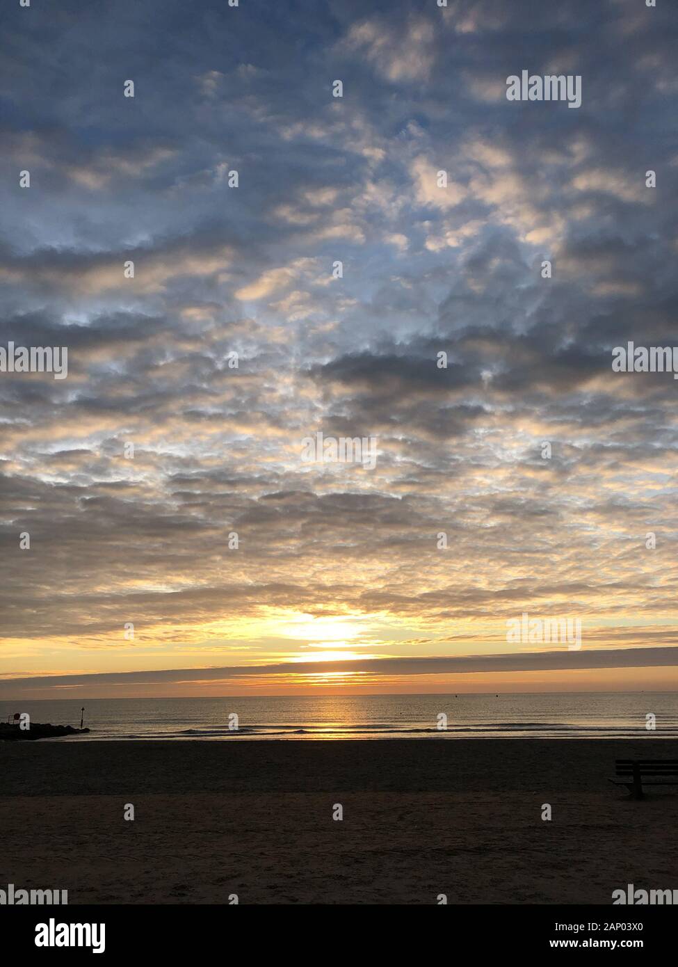 Gently waves in empty beach hi-res stock photography and images - Alamy