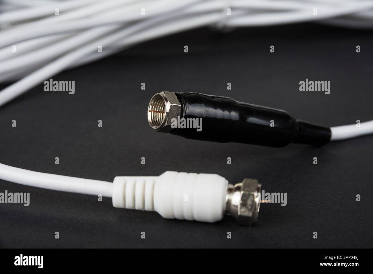 Cable for a television with f connector. Audio and video connection ...