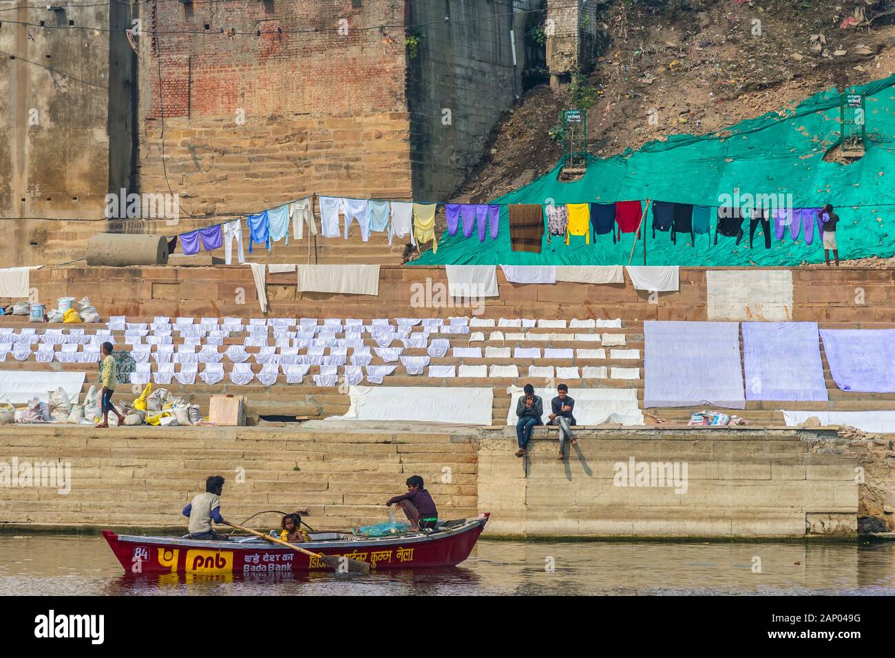 Ghat steps hi-res stock photography and images - Alamy