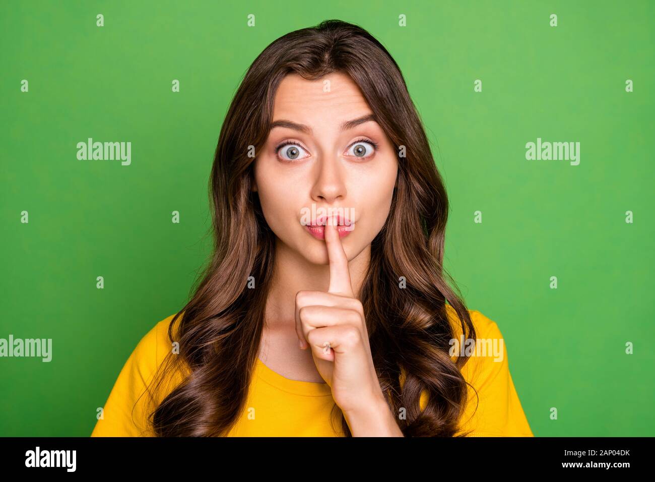 Close-up portrait of her she nice attractive lovely charming mysterious ...