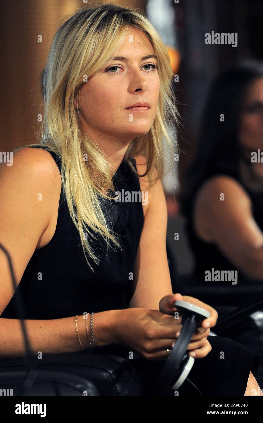 Maria sharapova tennis career hi-res stock photography and images - Alamy