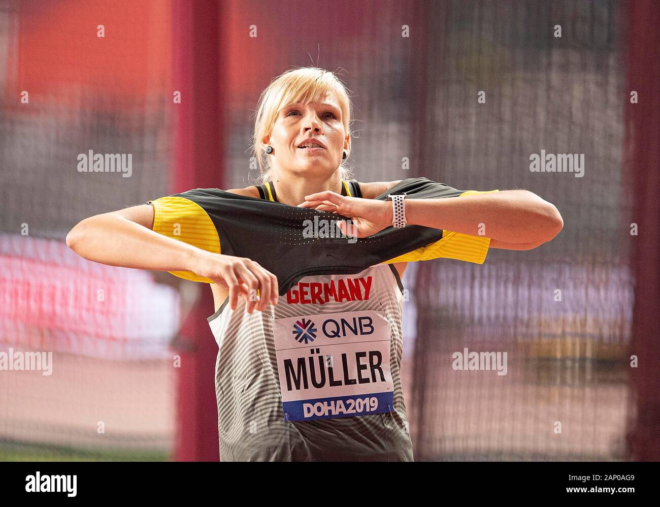 Discus thrower woman hi-res stock photography and images - Alamy