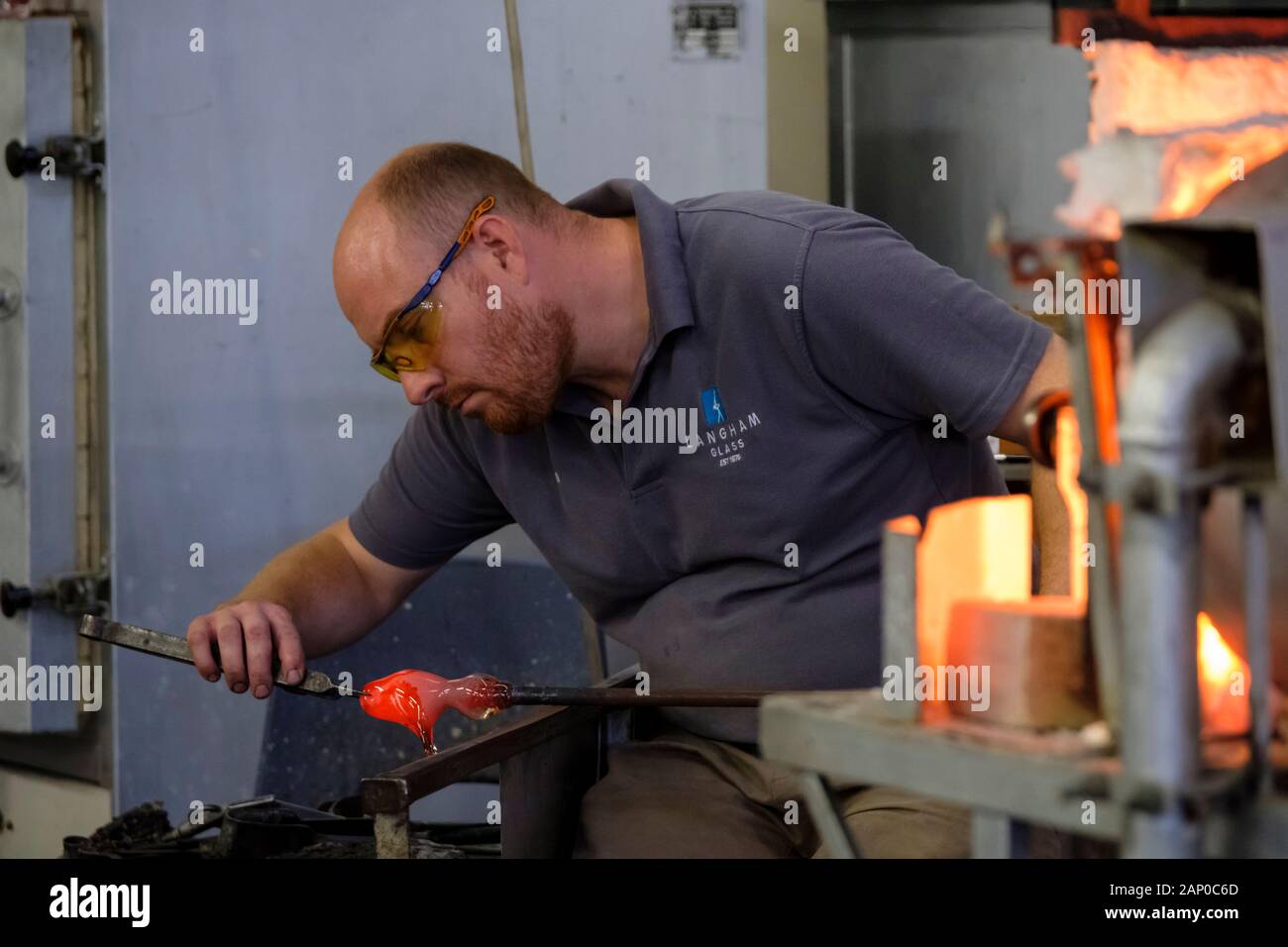 Glassmaker hi-res stock photography and images - Alamy