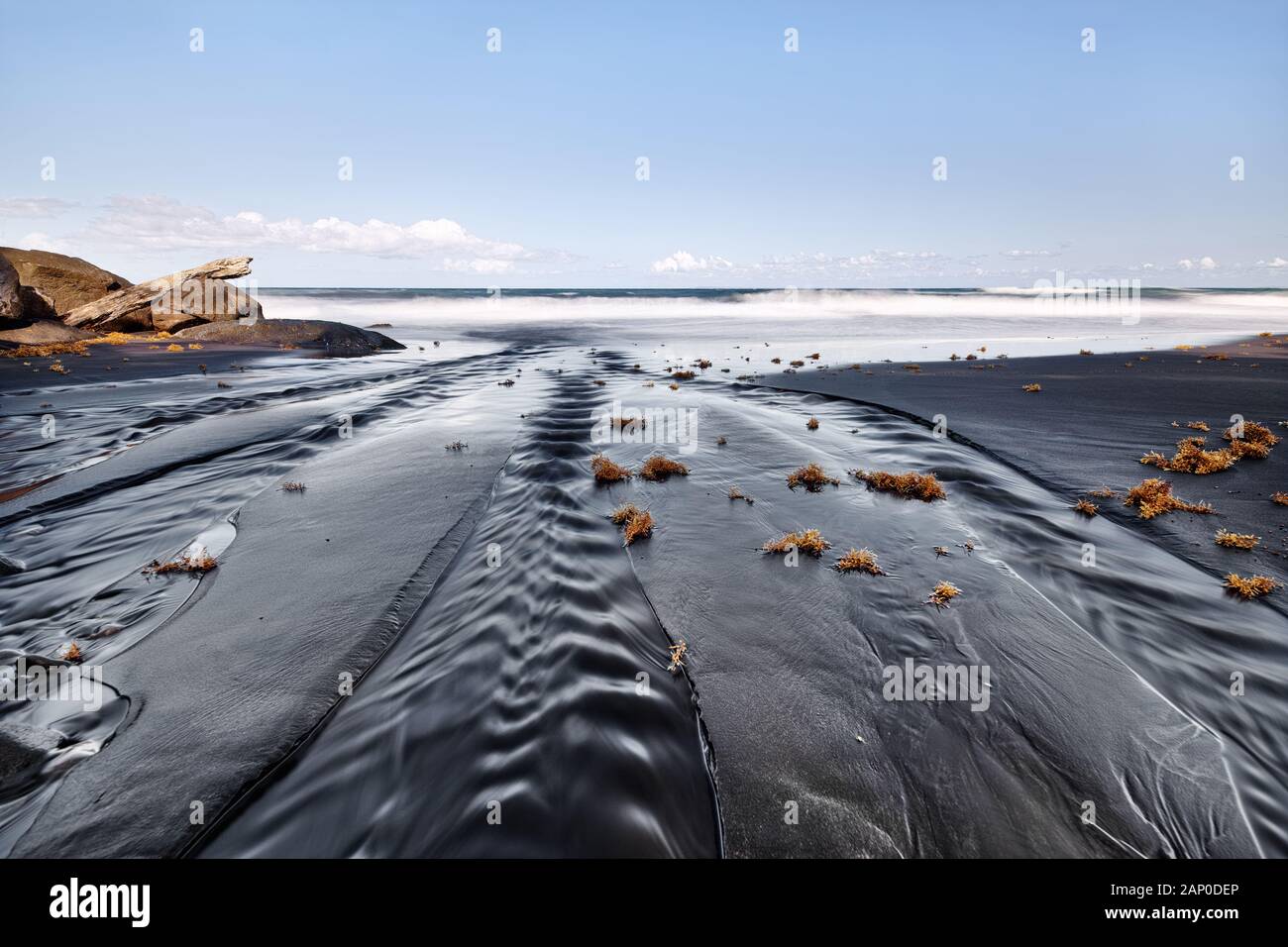 Foreground sand hi-res stock photography and images - Alamy