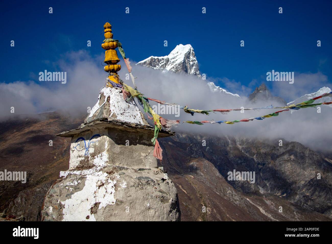 Stupa, valley and mountains in the Himalayan area in Nepal Stock Photo ...