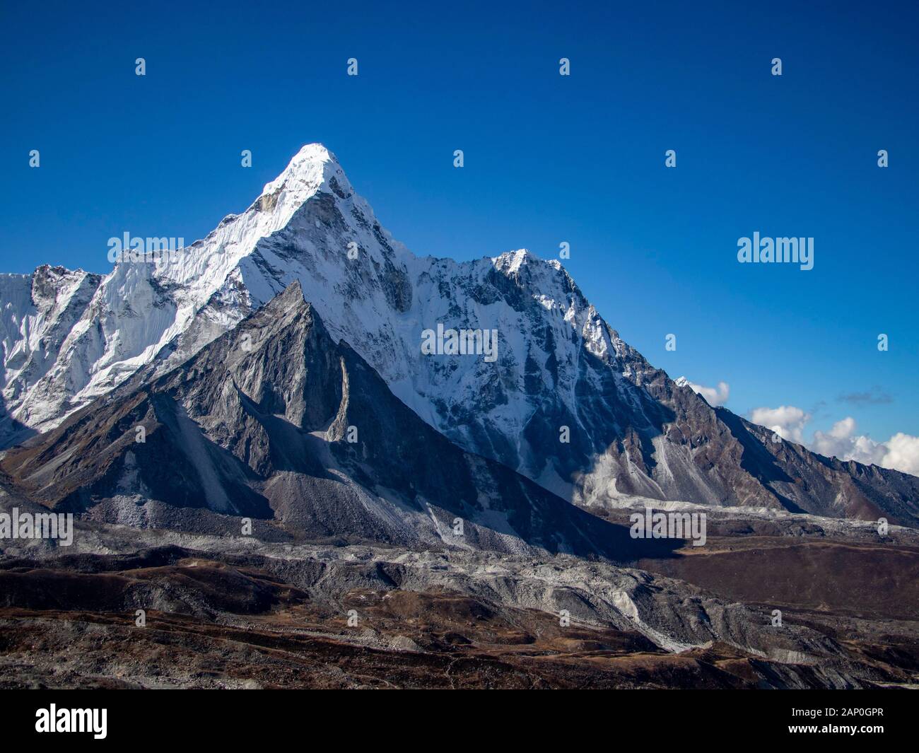Himalayan range panorama hi-res stock photography and images - Alamy