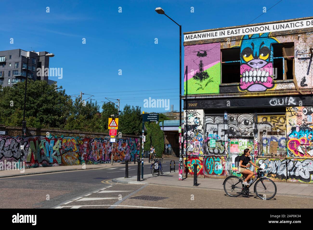 Graffiti and street art in hackney wick hi-res stock photography and ...