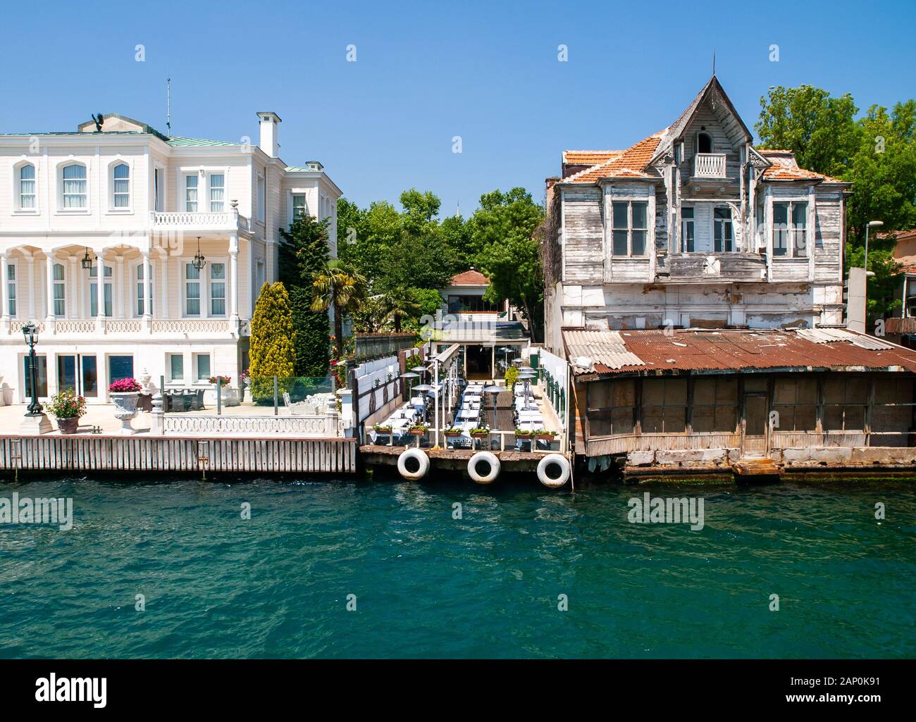 Yenikoy architecture bosporus hi-res stock photography and images - Alamy