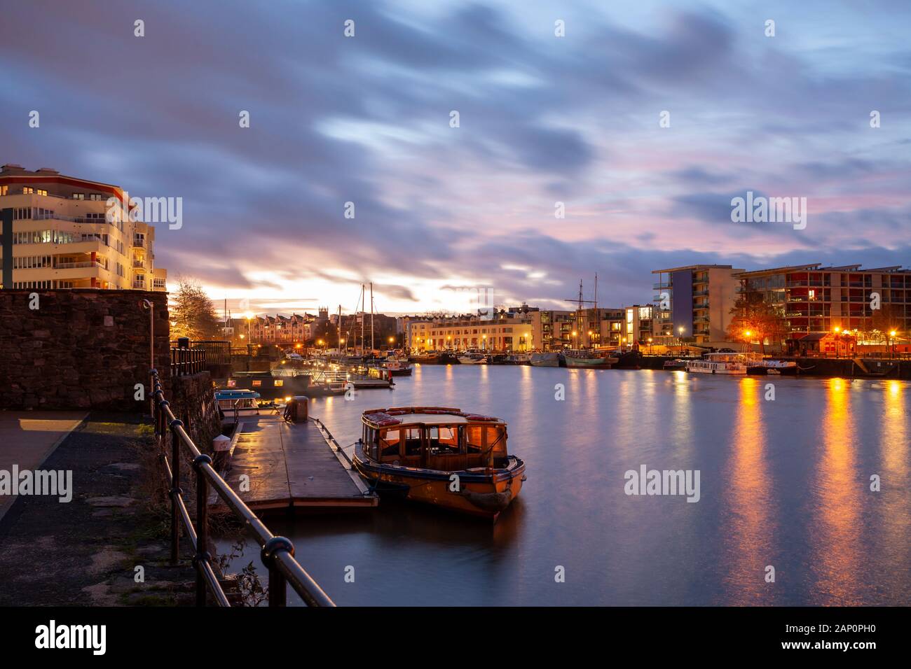 Dawn at Bristol Harbour, England Stock Photo - Alamy