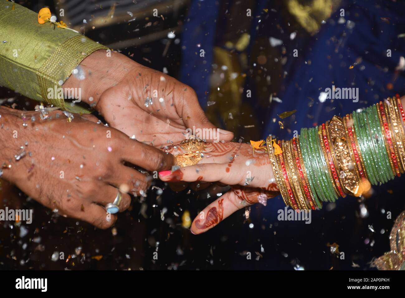 Colorful bangles closeup hi-res stock photography and images - Alamy