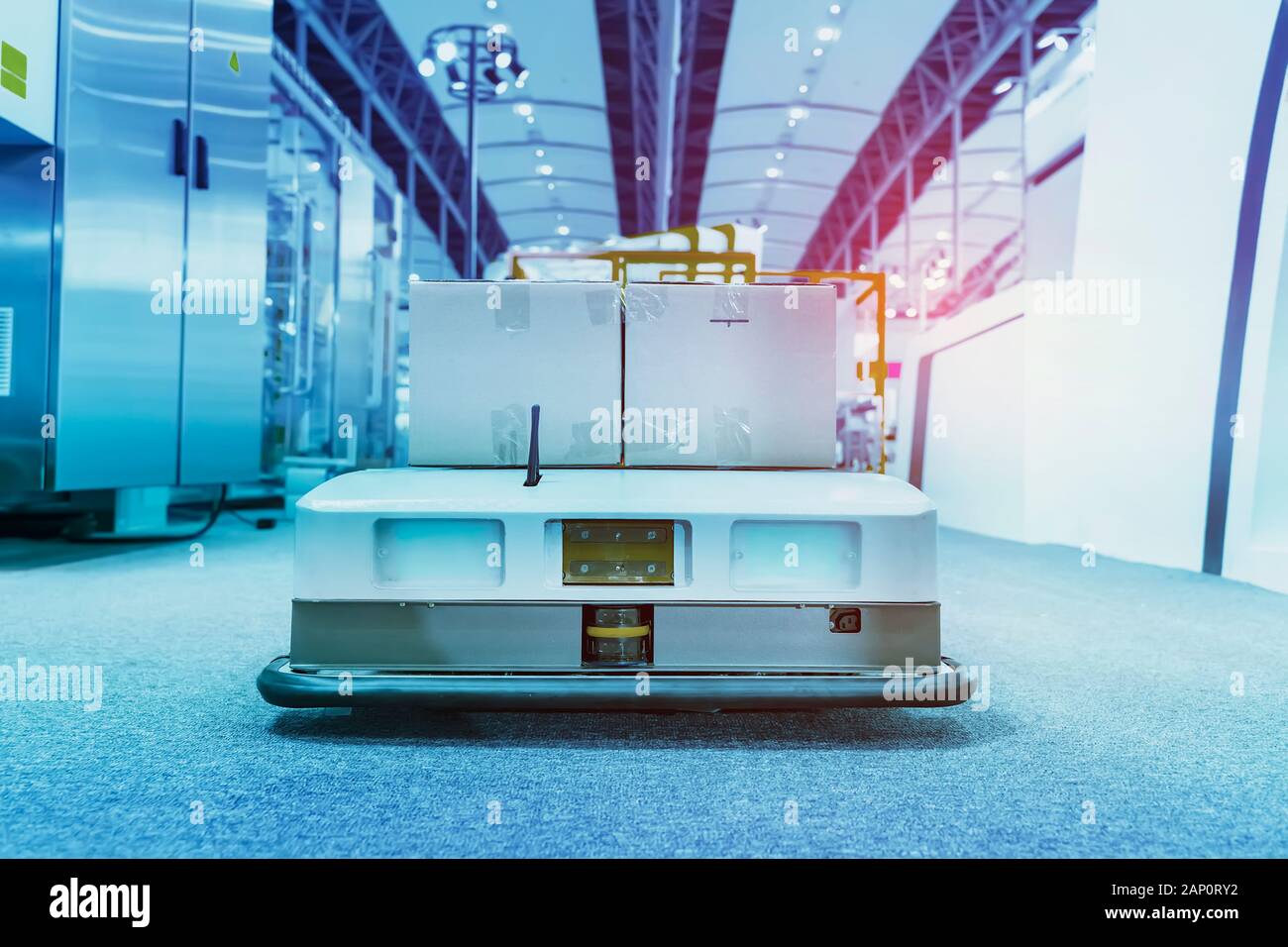 Car assembly robot hi-res stock photography and images - Alamy