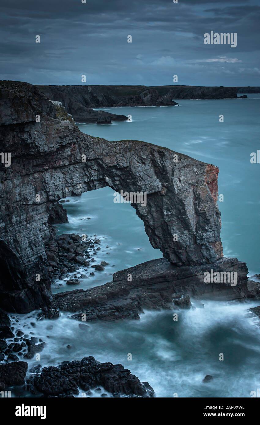 Green arch wales hi-res stock photography and images - Alamy