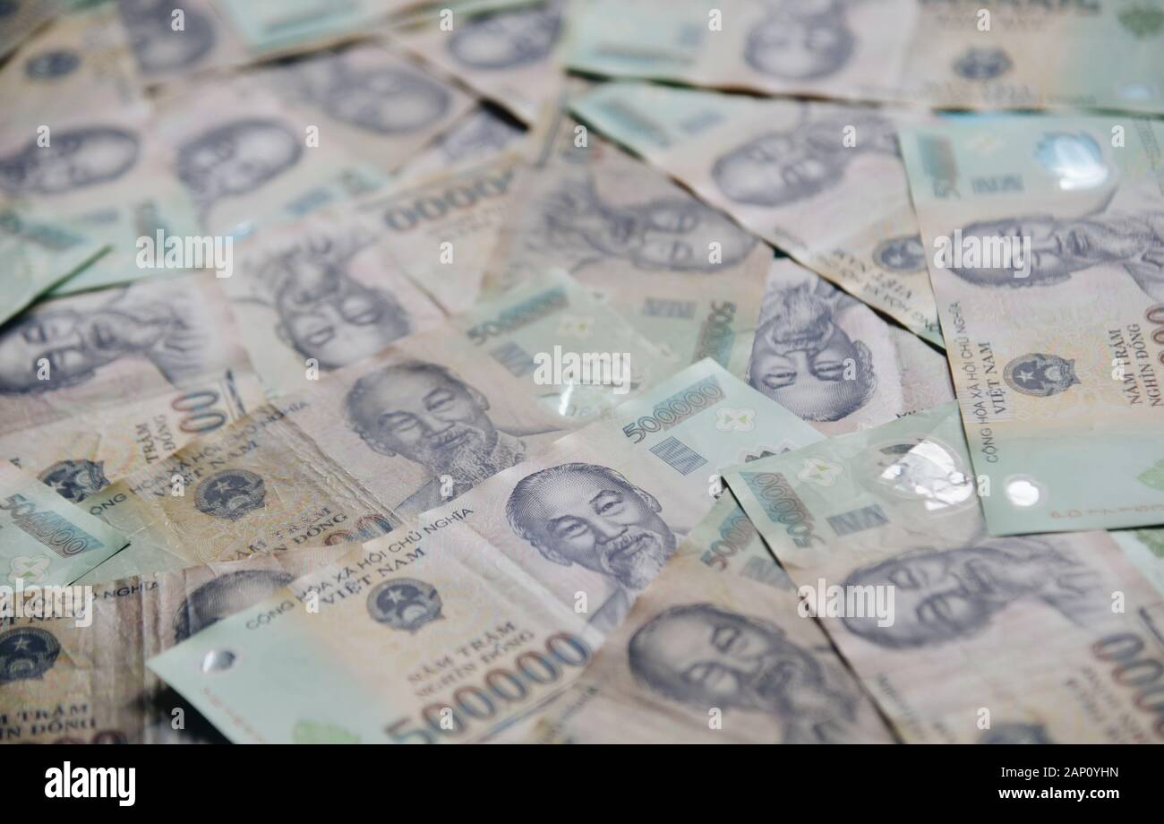 Vietnamese dong currency note sign hi-res stock photography and images ...