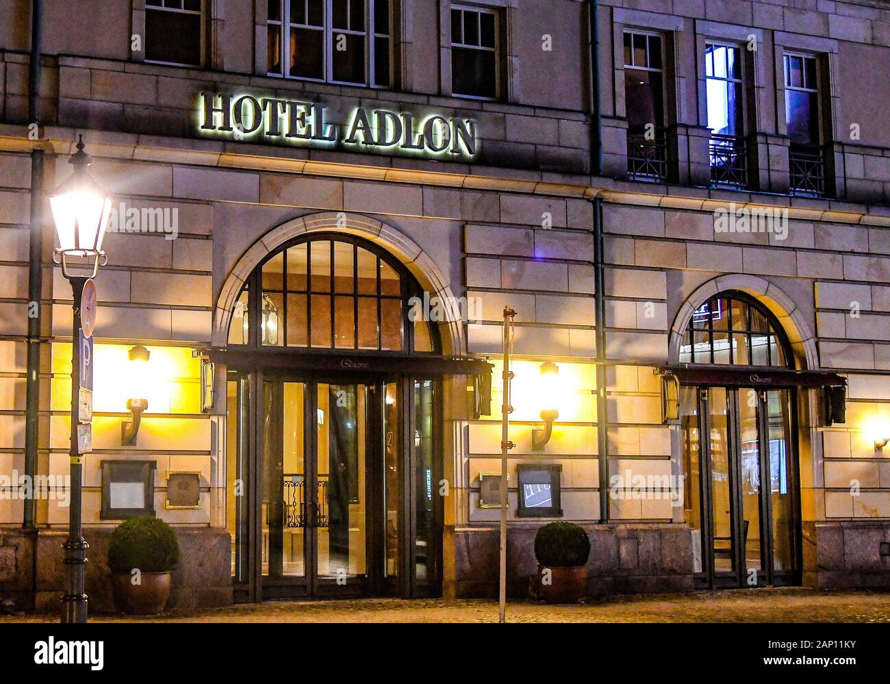 Hotel Adlon in Berlin , Nov. 27, 2019 | usage worldwide Stock Photo - Alamy