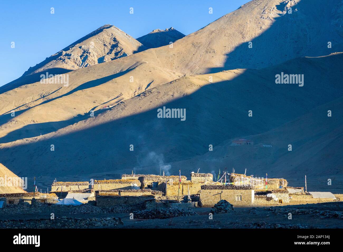 Do tarap village hi-res stock photography and images - Alamy