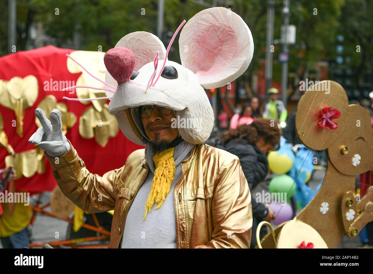 Mexico City, Mexico. 19th Jan, 2020. A man in costume of rat ...