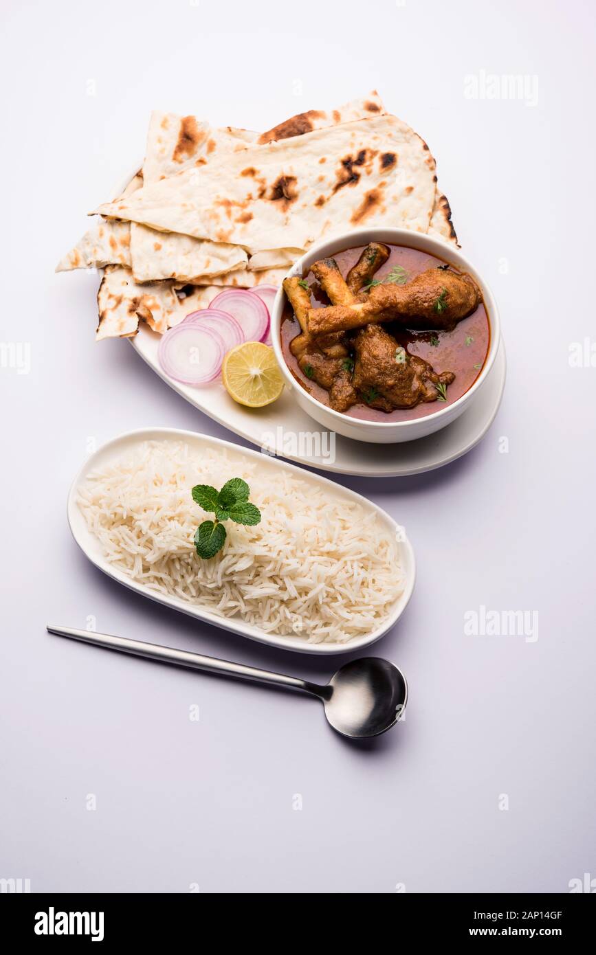 Hyderabadi Mutton Paya, Nehari, nazari or Nihari Masala. served with ...