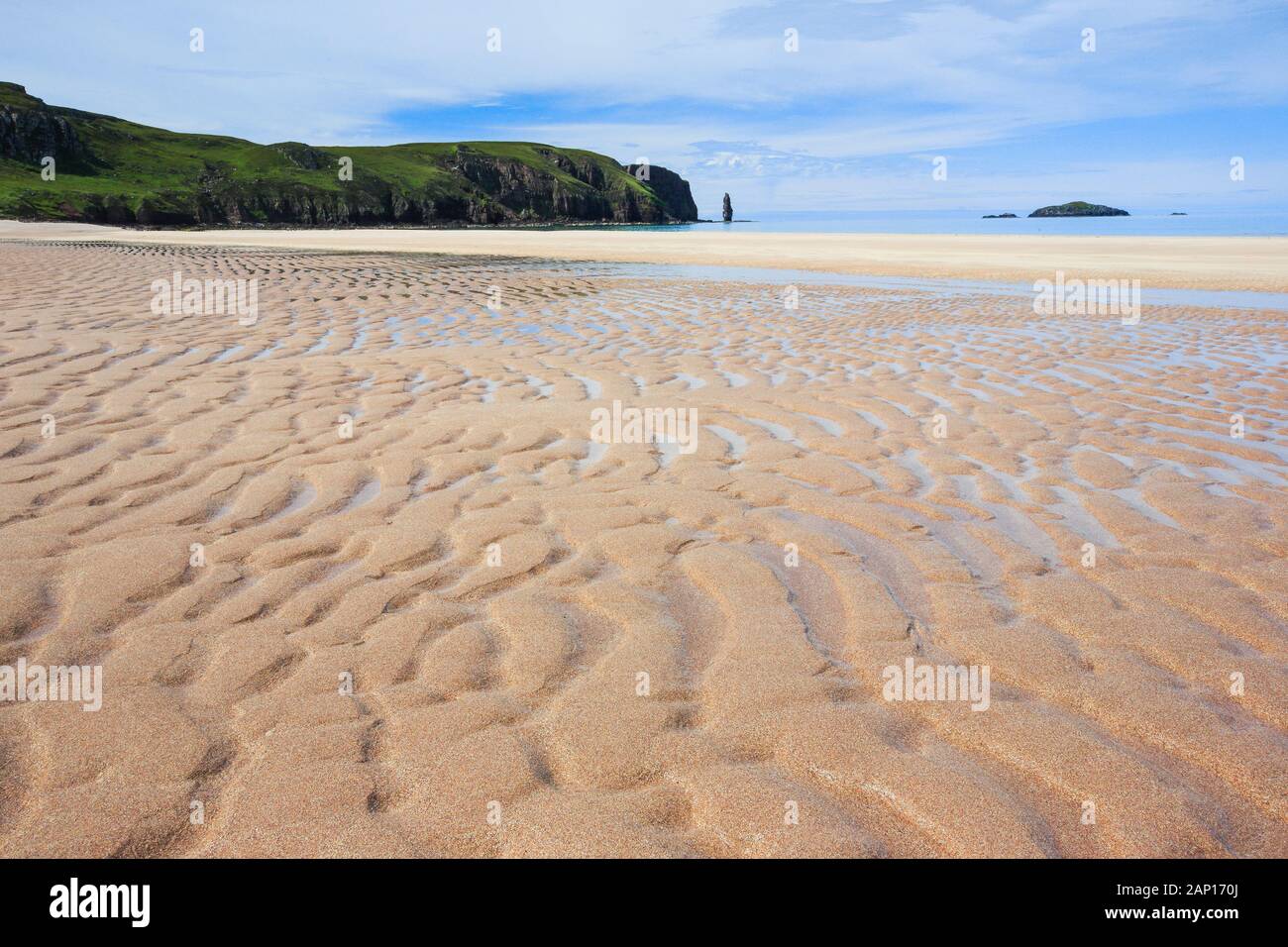 Sandy beach (Sandwood Bay) on the Scottish coast. Scotland Stock Photo ...
