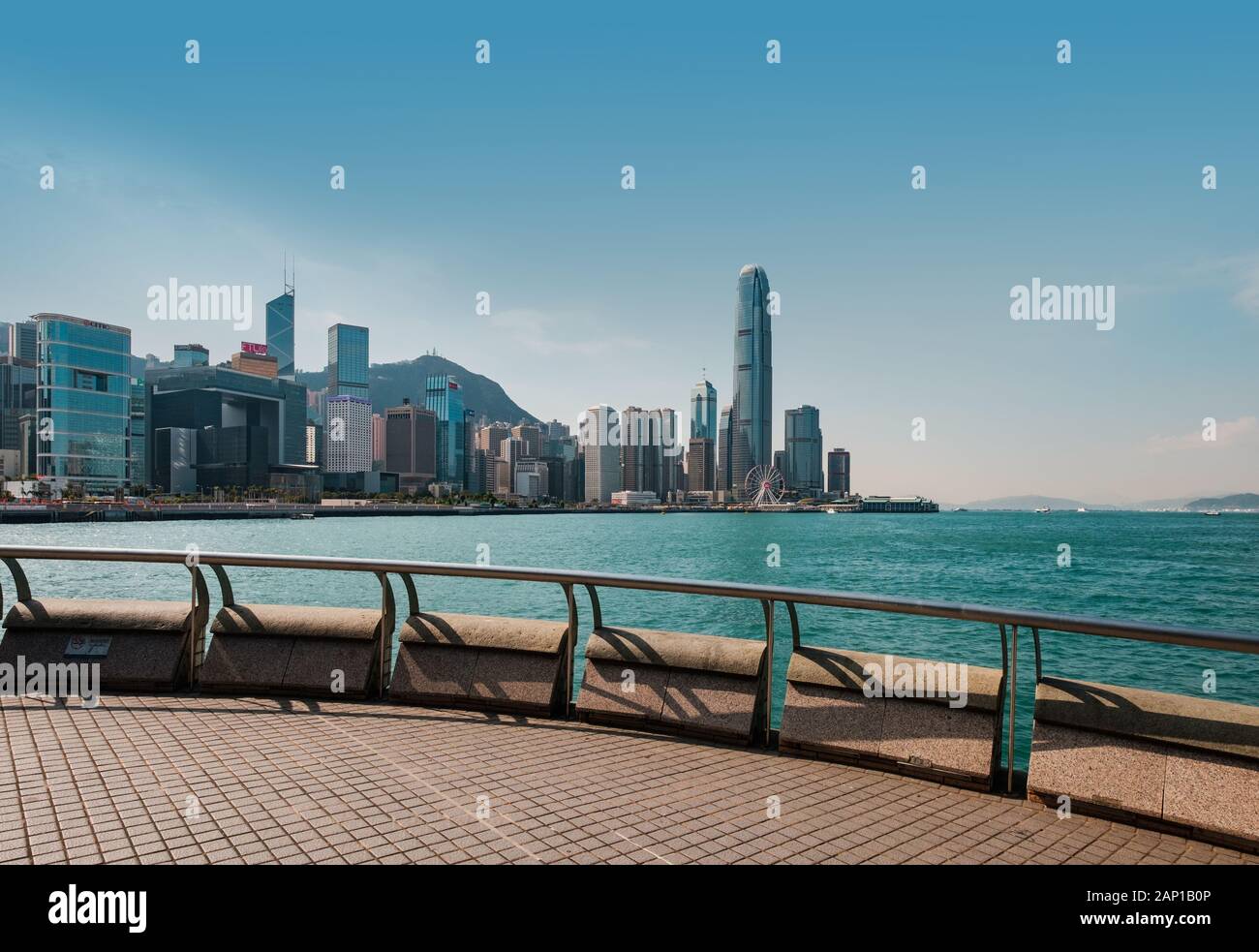 Waterfront promenade hong kong hi-res stock photography and images - Alamy