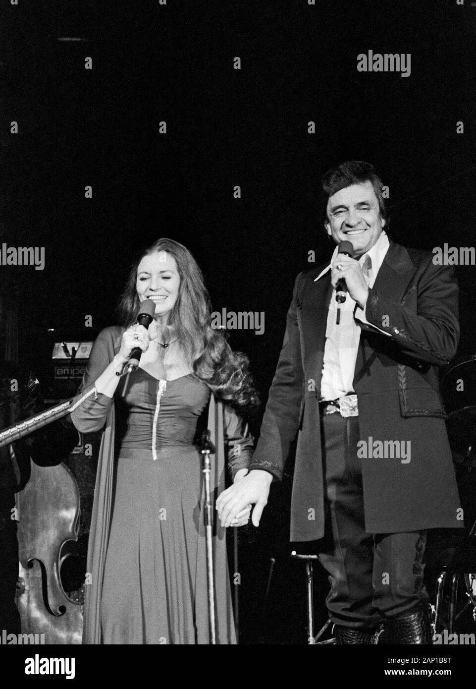 Johnny Cash, amerikanischer Country Sänger und Songschreiber, bei einem ...