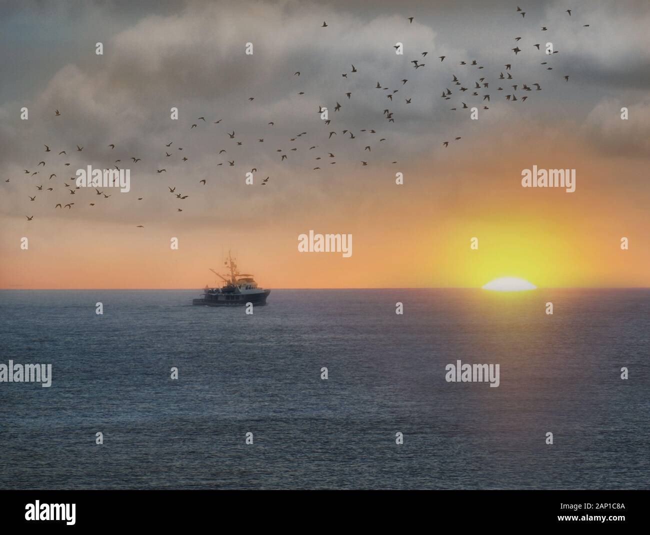 Rising sun fishing boat hi-res stock photography and images - Alamy