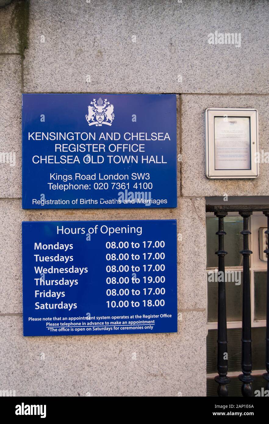 Chelsea register office london exterior hi-res stock photography and ...