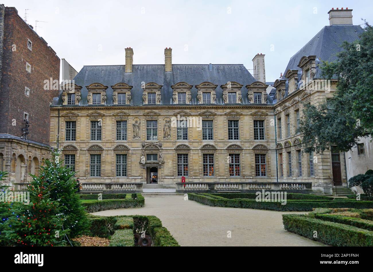 PARIS, FRANCE -4 JAN 2020- View of the historic Hotel de Sully, a ...