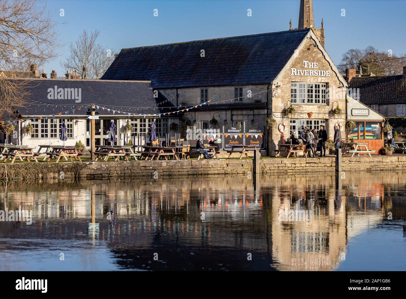 Lechlade-on-Thames, Cotswolds, Gloucestershire, England, UK Stock Photo ...
