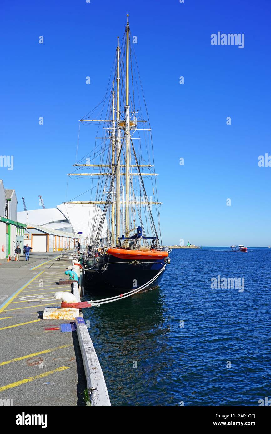 Sts leeuwin ii hi-res stock photography and images - Alamy