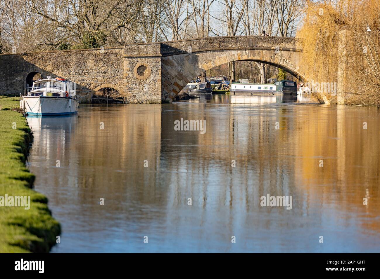 Lechlade-on-Thames, Cotswolds, Gloucestershire, England, UK Stock Photo ...