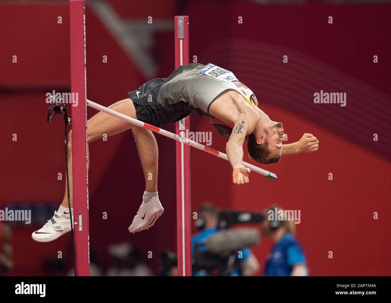 Mens high jump qualification hi-res stock photography and images - Alamy