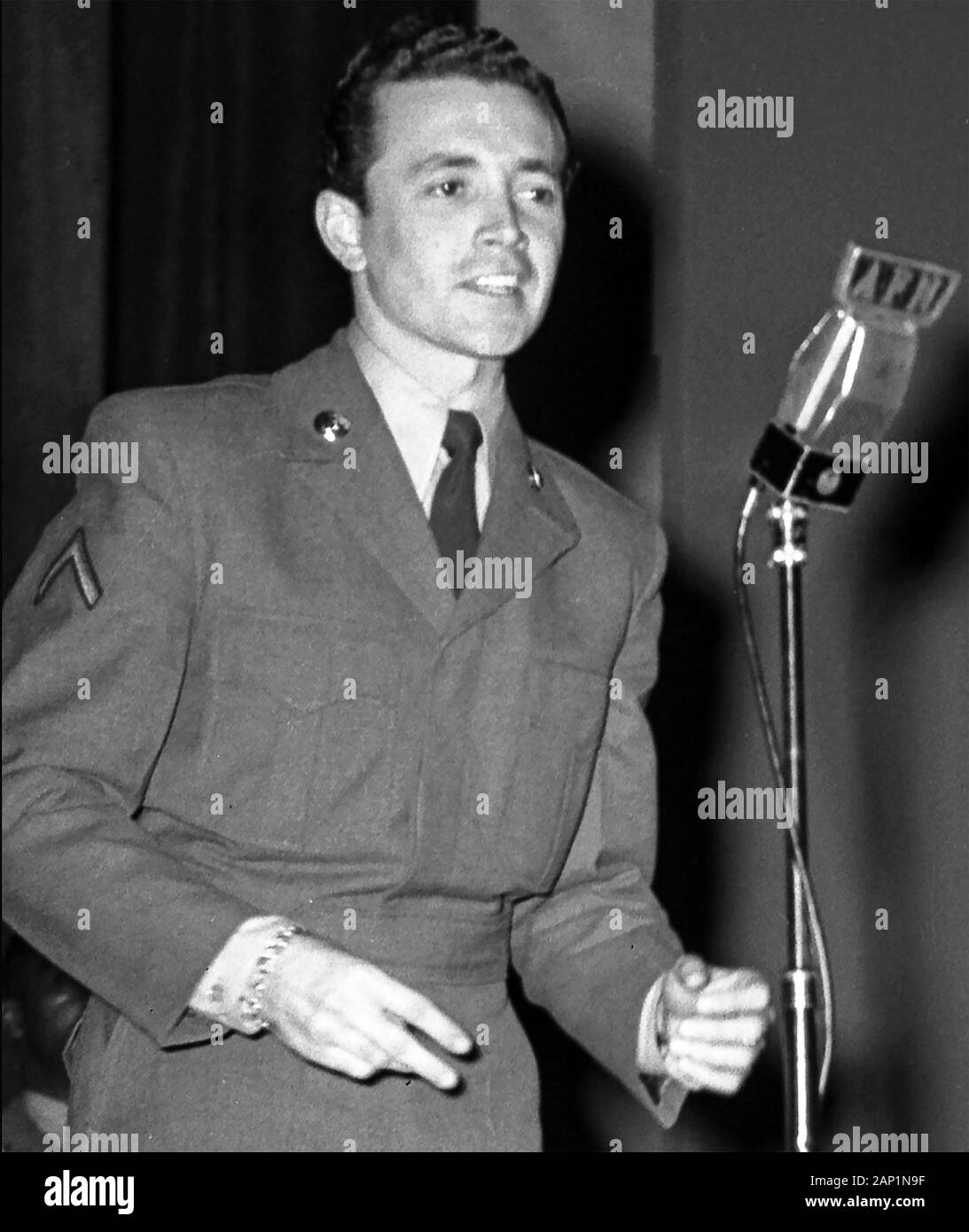 VIC DAMONE (1928-2018) Promotional photo of American singer and film ...