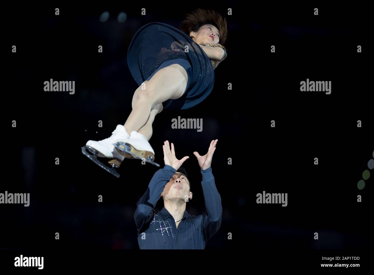 Cheng Peng and Yang Jin of China perform during exhibition gala at ...