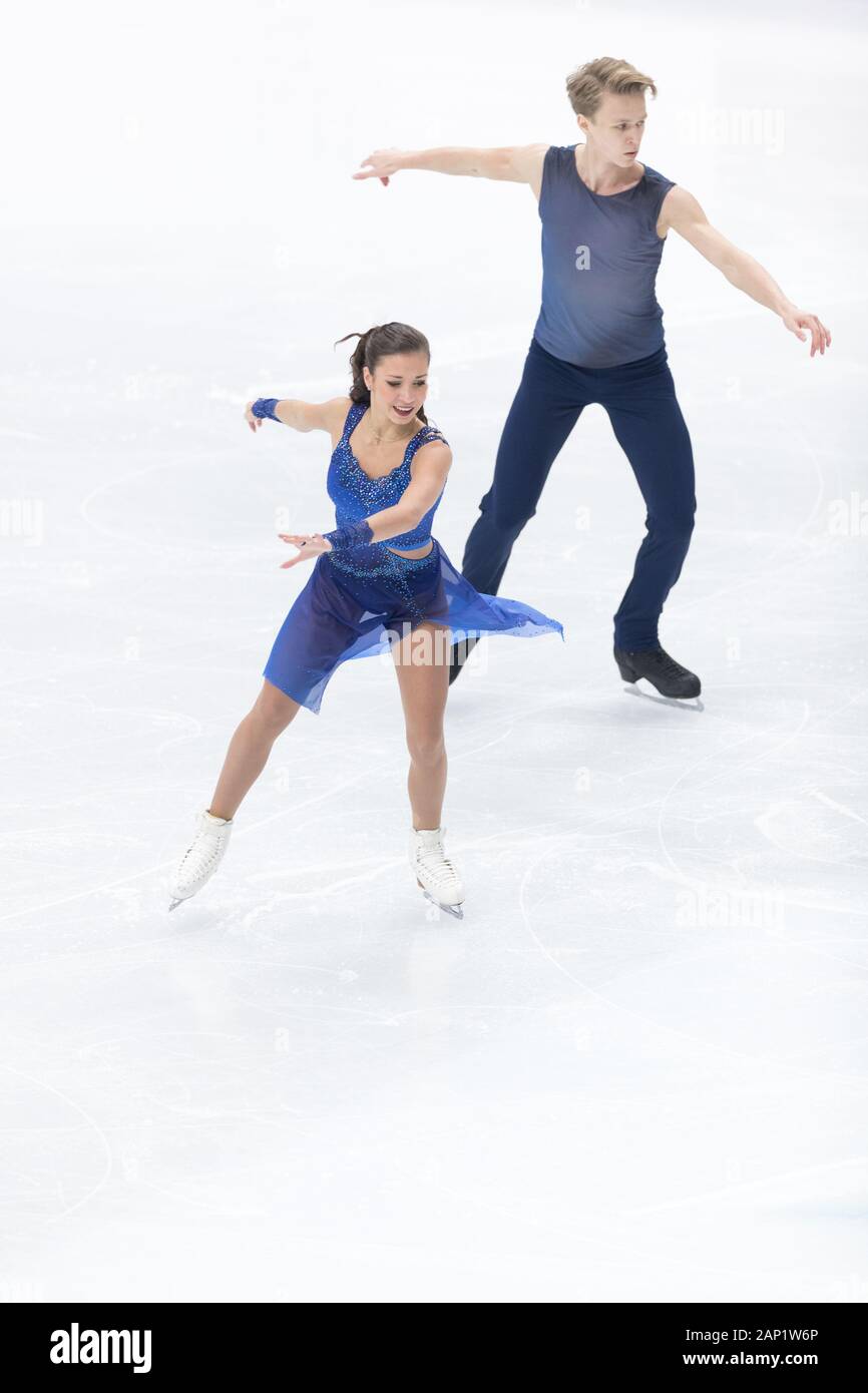 Diana Davis and Gleb Smolkin of Russia compete during junior ice dance ...